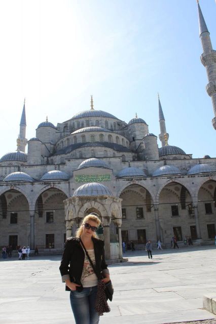 Why Pay For Escort In Erbil? Meet Travel Girls! | TravelGirls.com